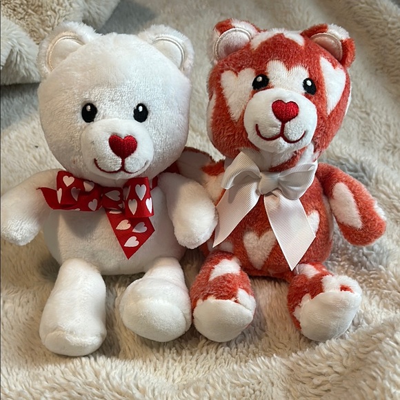 Toys | Heartfelt Teddy Bear Duo White And Red | Poshmark